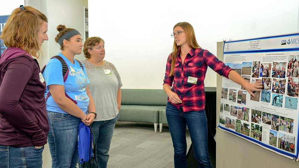 Service Learning in Earth and Environmental Science courses - Upper ...